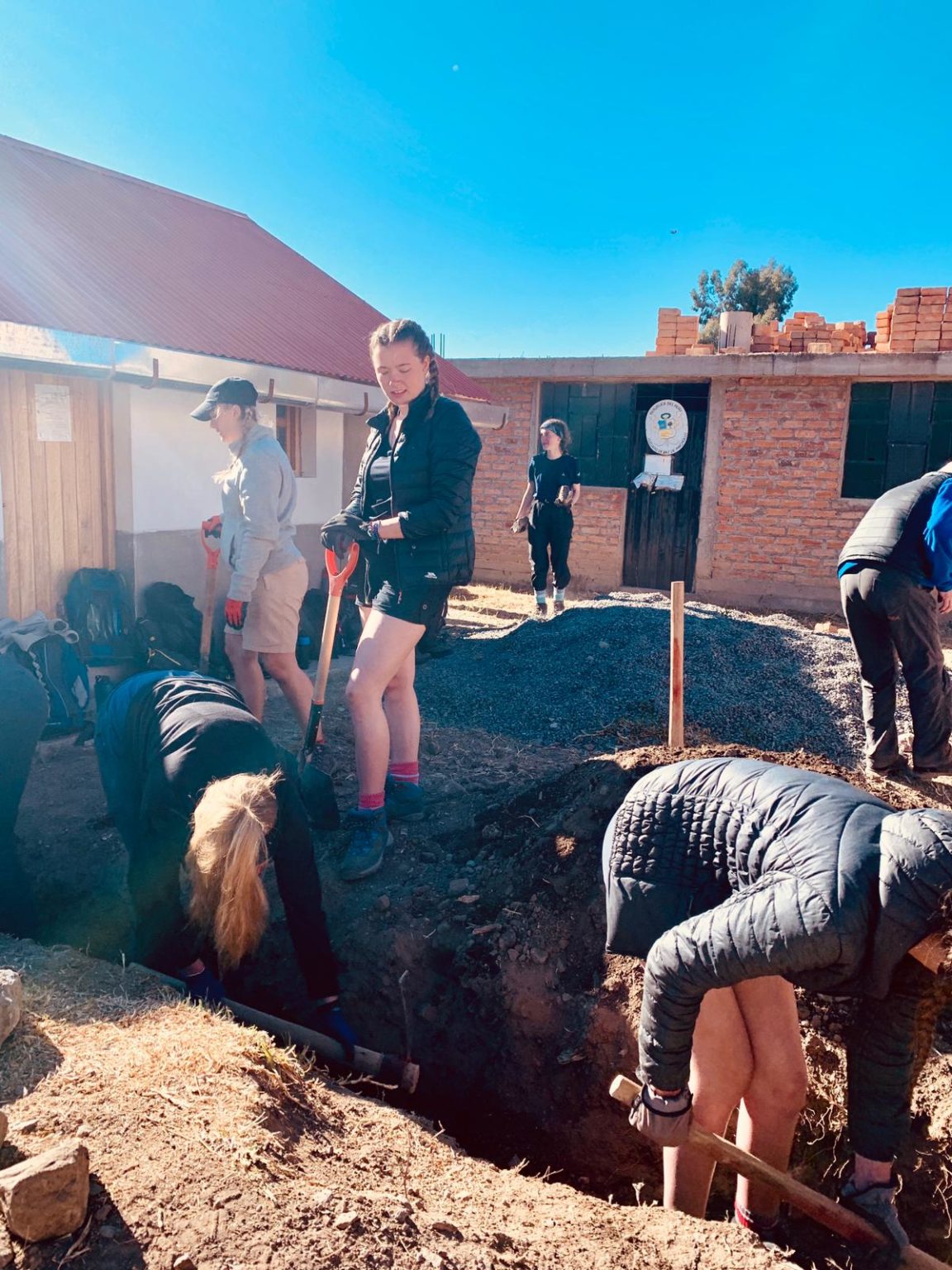 Peru - Camps International - Barr Beacon School